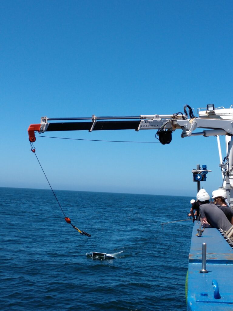 Searching for microplastics: Scientists find a ‘missing’ piece – oceanbites